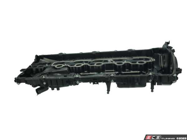 URO - 11127645173 - B58 Valve Cover