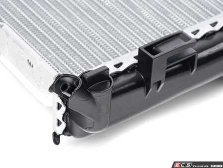 Genuine Mercedes Benz - 9075001200 - COOLANT RADIATOR