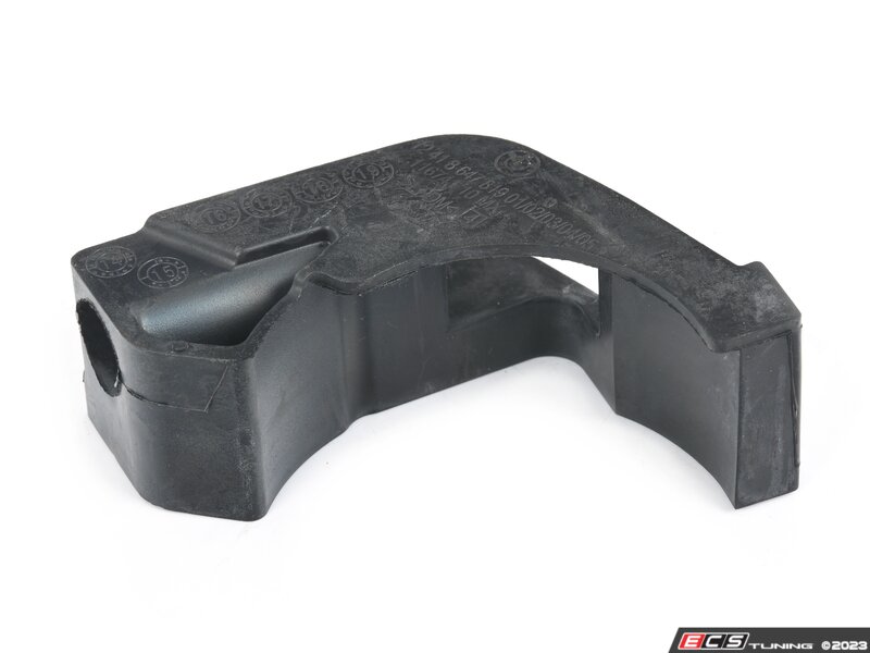 Genuine BMW - 12418647819 - PLUG (12-41-8-647-819)