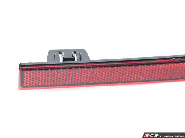Genuine Volkswagen Audi - 3CN945104A - REFLECTOR (3CN 945 104 A)