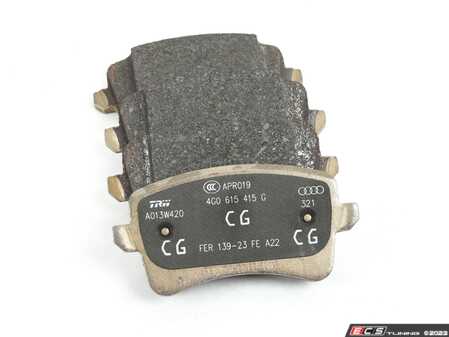 Genuine Volkswagen Audi - 8K0698451P - Rear Brake Pad Set (8K0 698 451 P)