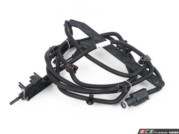 Genuine Volkswagen Audi - 7P6131984F - SUPPLY LIN (7P6 131 984 F)