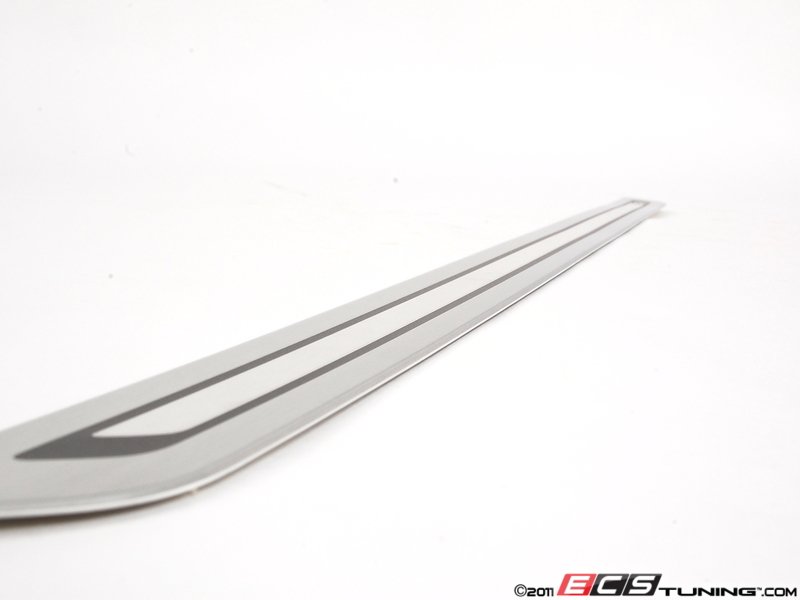 Genuine Volkswagen Audi - 5K3853537BHE1 - "R" Insignia Door Sill ...