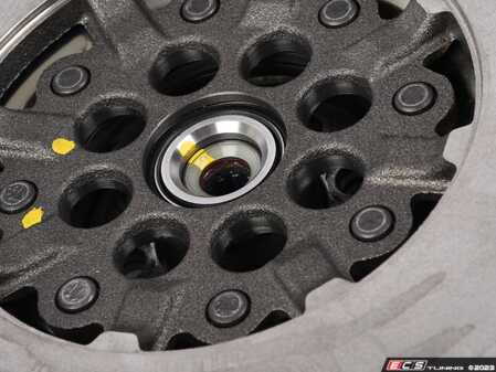 Genuine BMW - 21208671022 - BMW Replacement Flywheel - B48 (21-20-8-671 ...