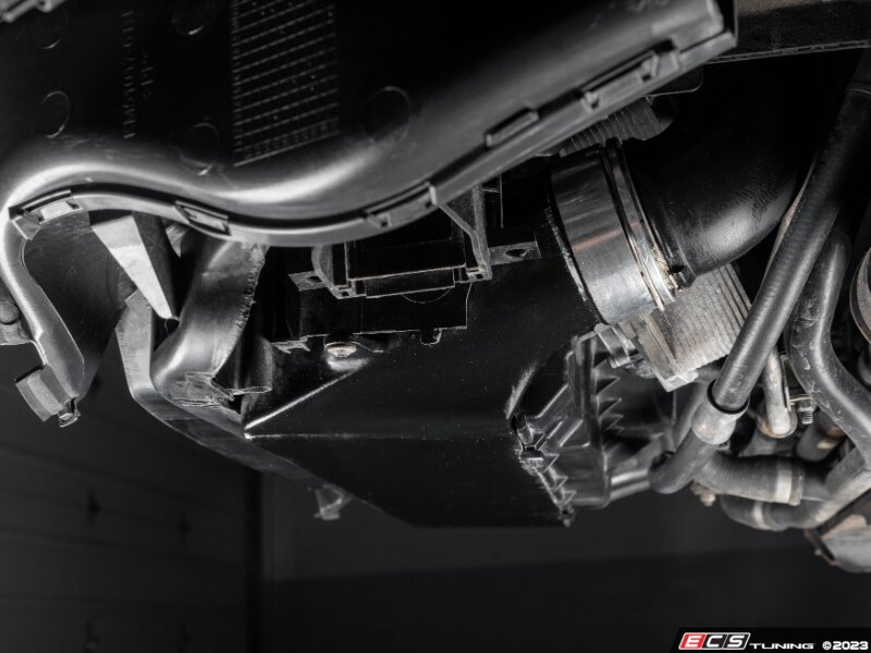 ECS - 054380LA01 - OEM+ Upgraded Front Mount Intercooler