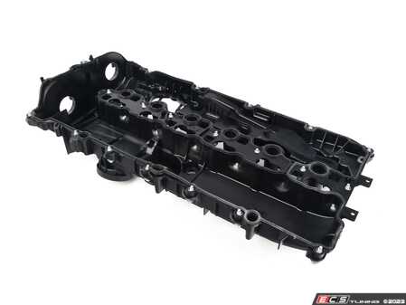 URO - 11127645173 - B58 Valve Cover