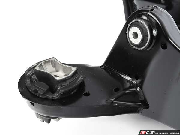 Vaico - 2073509702 - Rear Subframe Assembly With Bushings