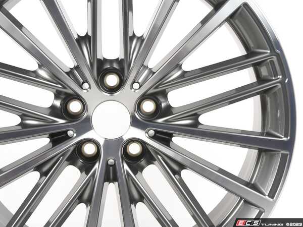 Genuine BMW - 36116863422 - Bmw Light Alloy Wheel V-Spoke 635 - 19" (36 ...