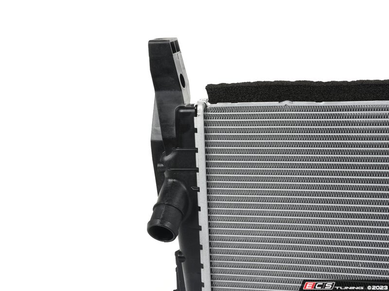 Genuine BMW - 17117617635 - RADIATOR - (NO LONGER AVAILABLE) (17-11-7 ...