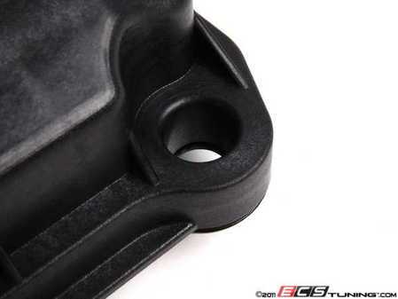 Genuine BMW - 11127512839 - Valve Cover (11-12-7-512-839)