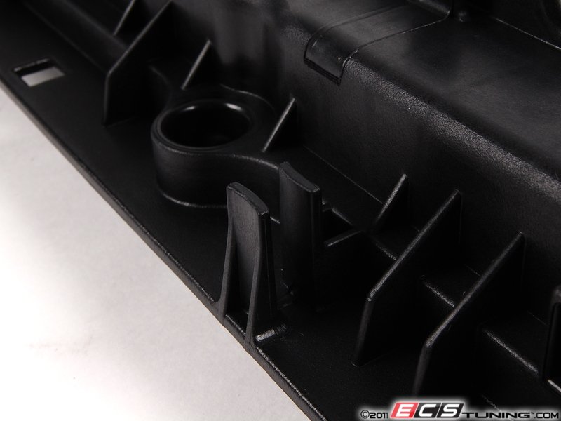 Genuine BMW - 11127512839 - Valve Cover (11-12-7-512-839)