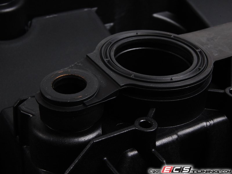 Genuine BMW - 11127512839 - Valve Cover (11-12-7-512-839)