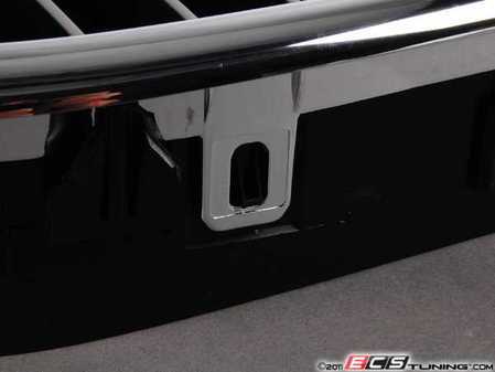 Genuine BMW - 51132497262 - Kidney Grille - Right (51-13-2-497-262)