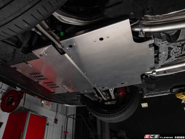 ECS - 044137la01KT - C8 RS6 / RS7 / S6 / S7 Street Shield Skid Plate