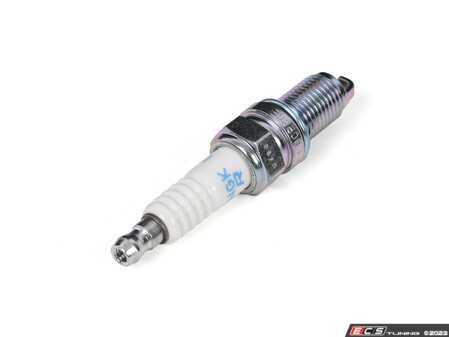 NGK - 4339 - NGK Standard Spark Plug
