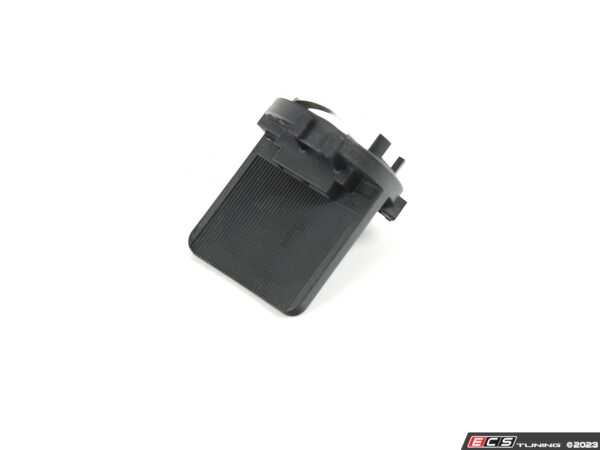 Genuine Mercedes Benz - 9068260282 - SOCKET