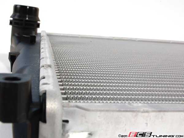 Genuine BMW - 17119071519 - E46 Z4 Radiator - Automatic (17-11-9-071-519)