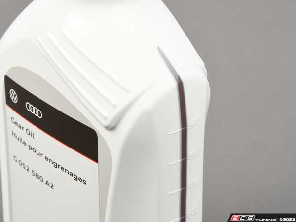 Genuine Volkswagen Audi - G052580A2 - AXLE OIL (G 052 580 A2)