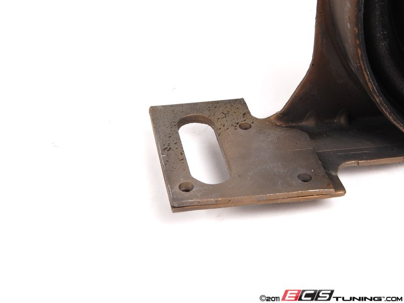 Genuine BMW - 26121229242 - E39 Drive Shaft Center Carrier (26-12-1-229 ...