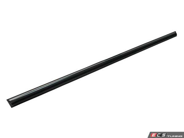 URO - 1077200280 - Front Door Molding - Right