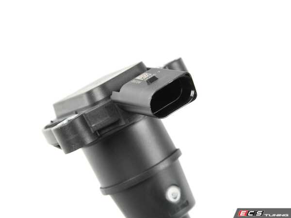 Genuine Volkswagen Audi - 06M907637B - OIL SENSOR (06M 907 637 B)