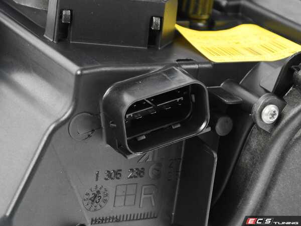 Genuine BMW - 63117182514 - AHL-XENON HEADLIGHT, RIGHT (63-11-7-182-514)