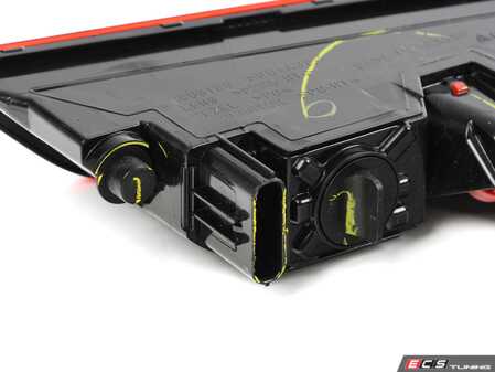 Genuine Volkswagen Audi - 80A945069E - Lower Tail Light - Left (80A 945 ...