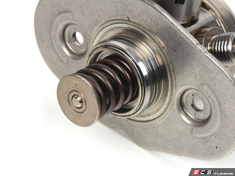 Genuine BMW - 13517642466 - High Pressure Fuel Pump (13-51-7-642-466)