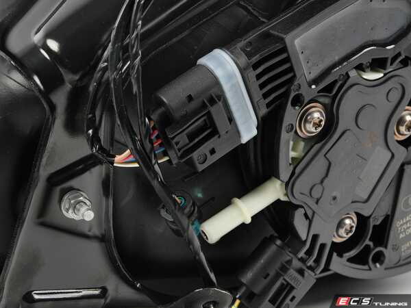 Genuine BMW - 16197295653 - SCR CONTAINER ACTIVE (16-19-7-295-653)