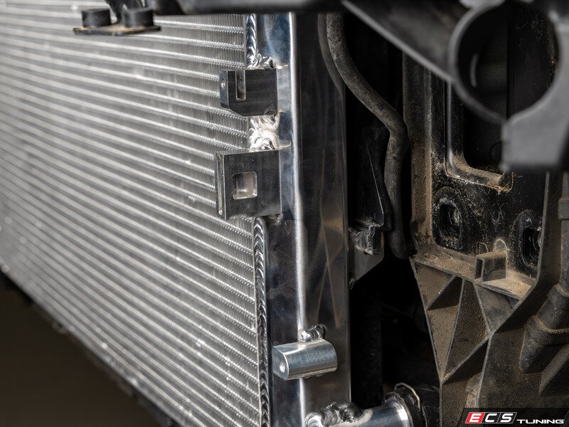 ECS - 012620LA02 - B8 S4 / S5 3.0T Performance Aluminum Radiator