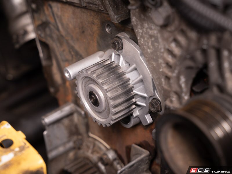 ECS - 052106LA01 - EA113 High-Performance Water Pump (06F121011)