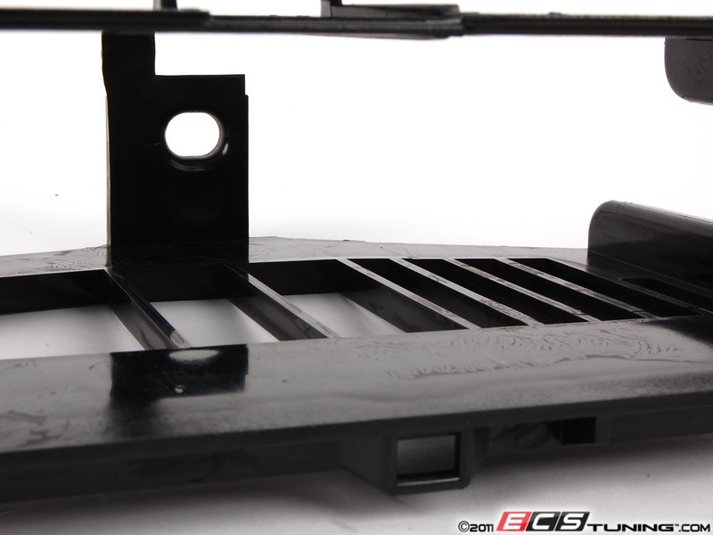 Genuine BMW - 51458237560 - E46 CD Player And HVAC Bracket (51-45-8-237 ...