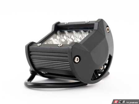 ECS - 057403la02KT - E70 Ditch Light Brackets & LED Lighting Package