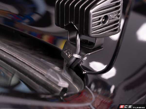 ECS - 057403LA01 - E70 Ditch Light Bracket Set