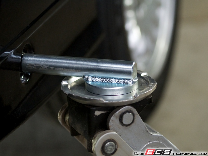 ECS News - BMW E38 Jack Pad Adapters