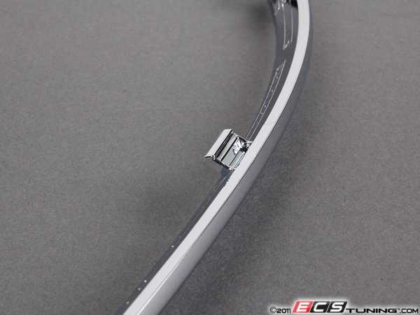 Genuine Mercedes Benz - 2208850674 - FENDER SKIRT