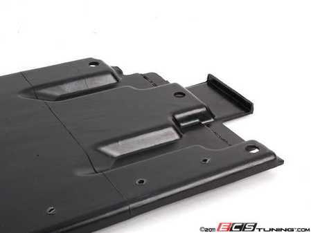 Genuine Volkswagen Audi - 7P6825231C - Center Belly Pan (7P6 825 231 C)