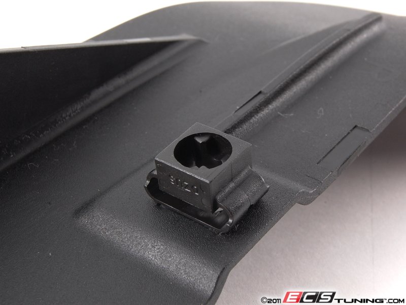 Genuine Volkswagen Audi - 8H0853888 - Fender Liner Bracket - Right (8H0 ...