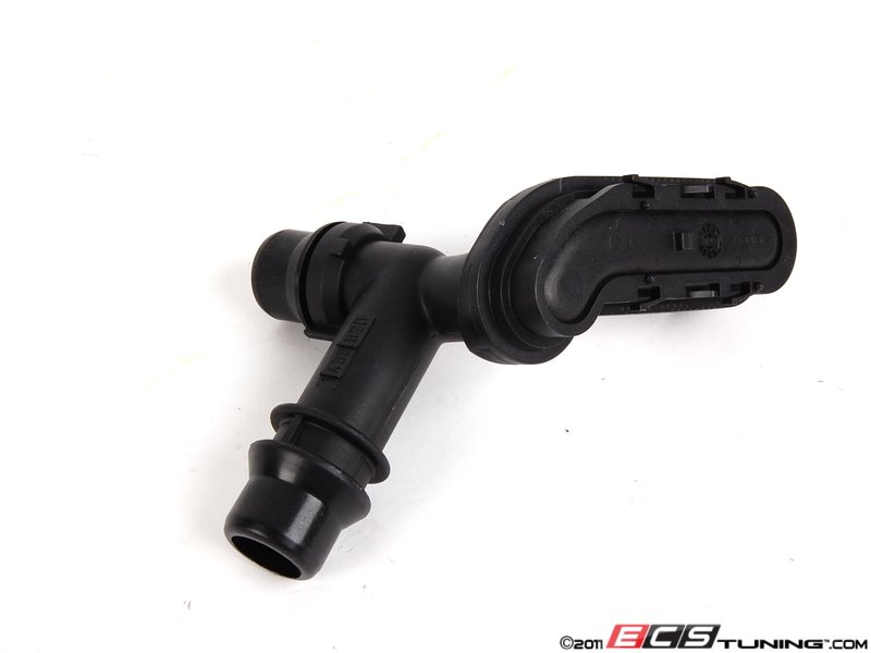 Genuine BMW - 17111438820 - Expansion Tank Connector (17-11-1-438-820)