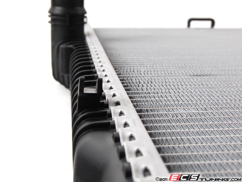 Genuine BMW - 17101439101 - Radiator (17-10-1-439-101)