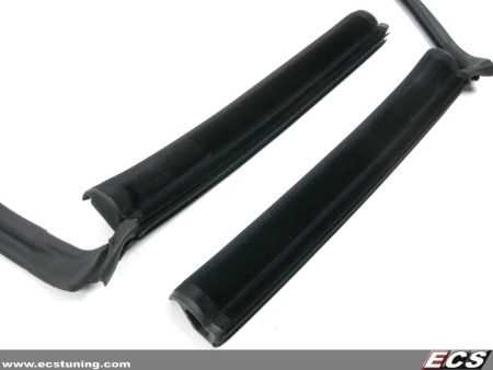 Genuine BMW - 54318229828 - Convertible Top Windshield Seal (54-31-8 ...