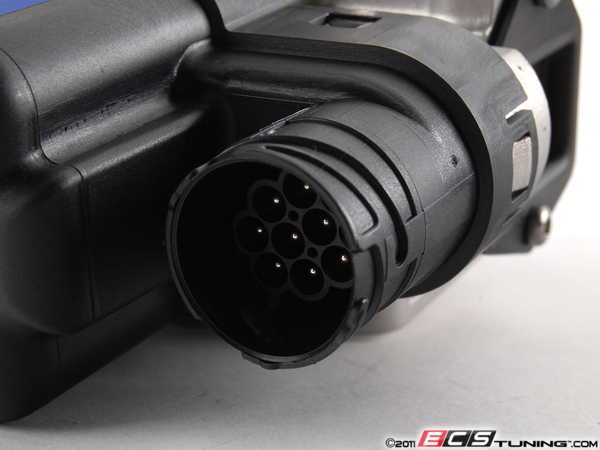 Genuine BMW - 13541433414 - Throttle Body (13-54-1-433-414)