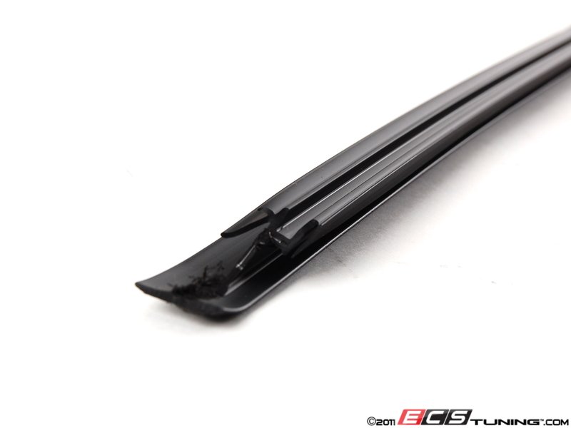 Genuine BMW - 51311977275 - Front Window seal (51-31-1-977-275)