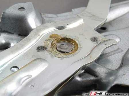 Genuine BMW - 51331977580 - Front Window Regulator - Right (51-33-1-977 ...