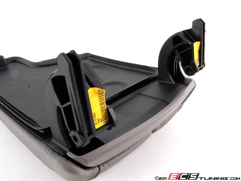 ECS News - BMW E90/E91 Split Armrests