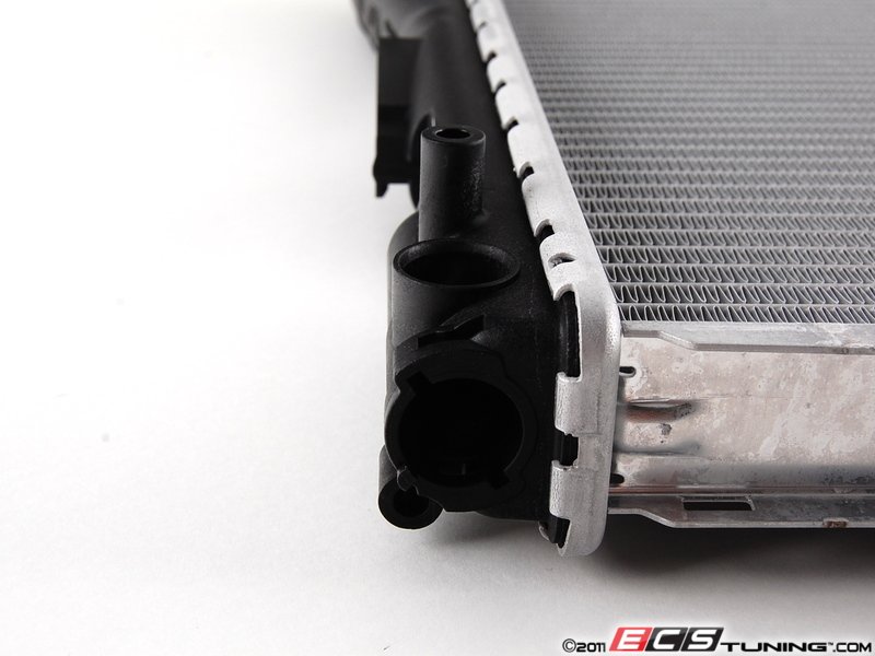 Genuine BMW - 17119071517 - Radiator - Manual (17-11-9-071-517)