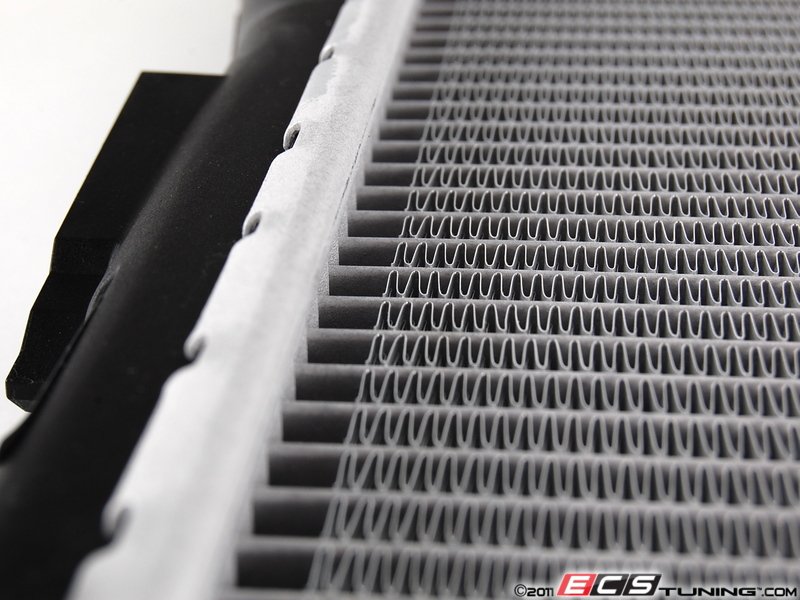 Genuine BMW - 17119071517 - Radiator - Manual (17-11-9-071-517)