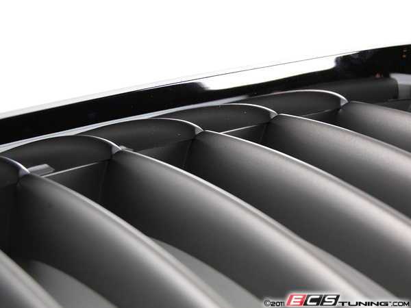 Genuine BMW - 51138250052 - Kidney Grill - Right (51-13-8-250-052)