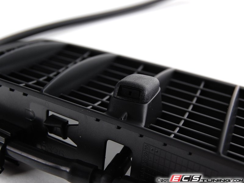 Genuine BMW - 51138402670 - E53 Hood Air Inlet Grille - right (51-13-8 ...