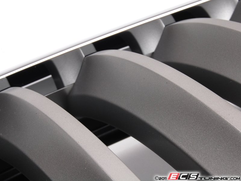 Genuine BMW - 51137185224 - Grille - Front - Right (51-13-7-185-224)